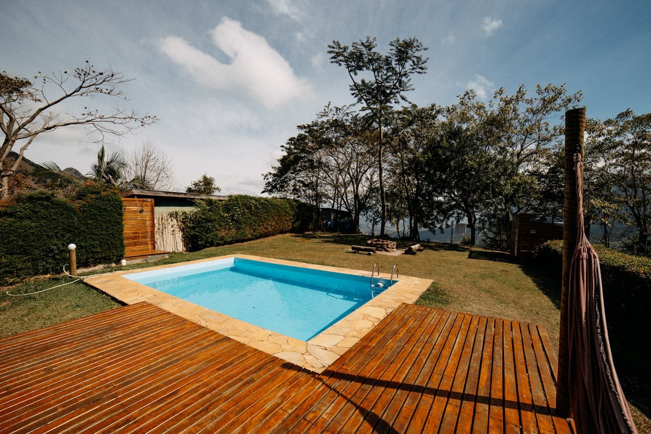 Pool Deck Cost Ottawa 2026 | Price Guide in CAD